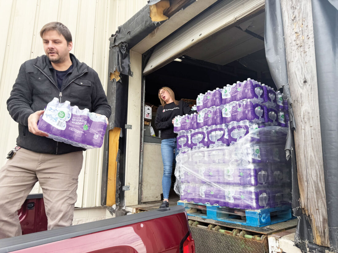 Vienna gathers water, cleaning supplies for West Virginia flood victims ...